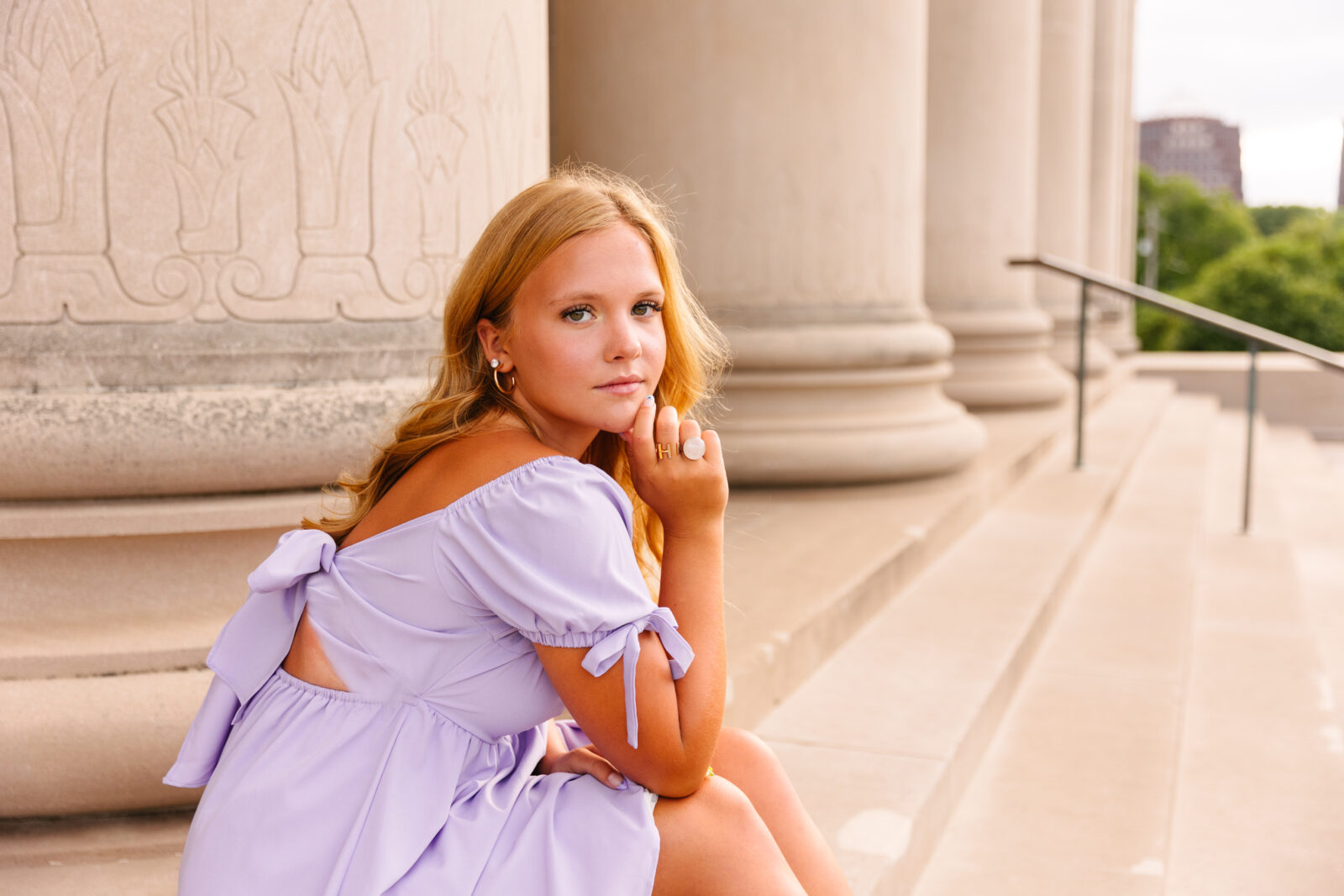Senior Session at the Nelson Atkins Museum | Kansas City Portrait