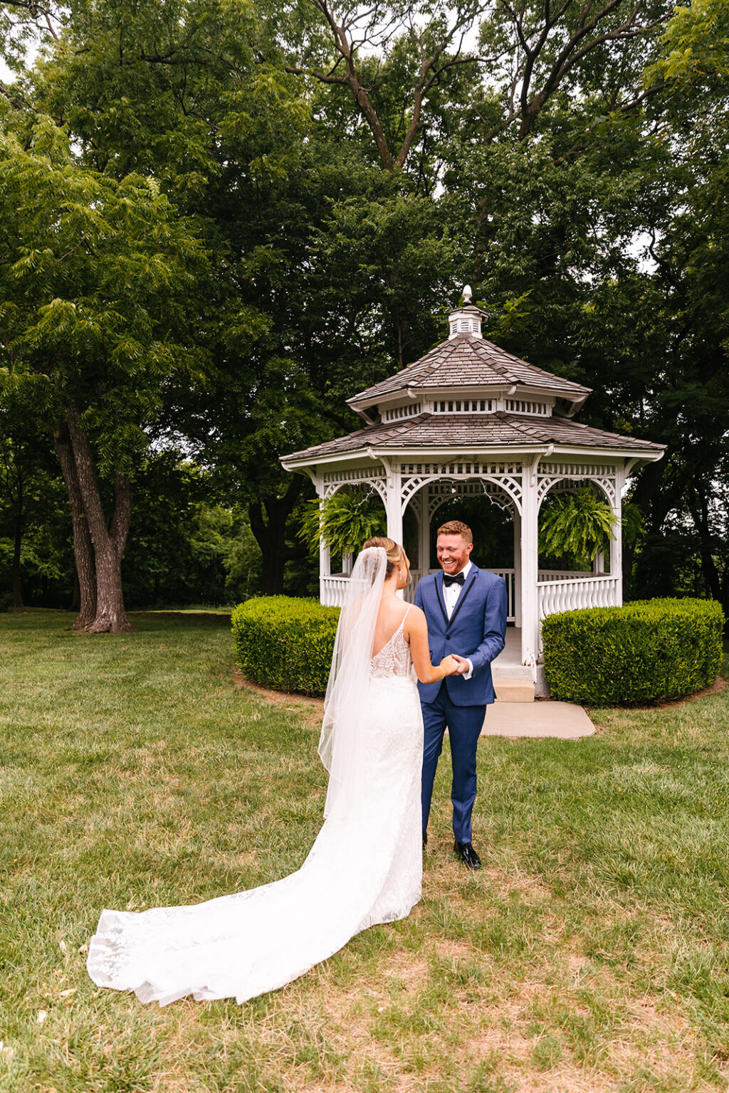 Hawthorne House Venue Spotlight | Kansas Wedding Photographer