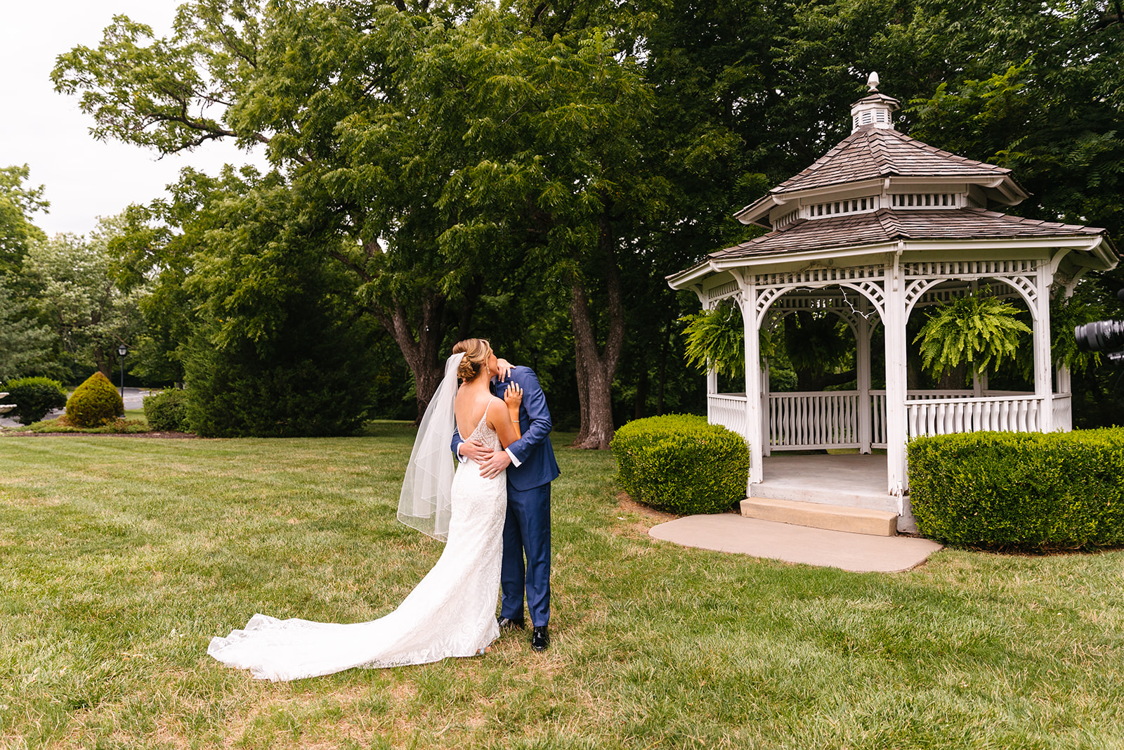 Hawthorne House Venue Spotlight | Kansas Wedding Photographer