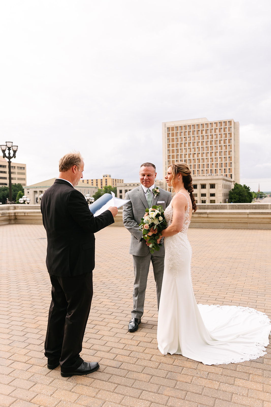 Kansas City Capitol Wedding | Kansas City Photographer