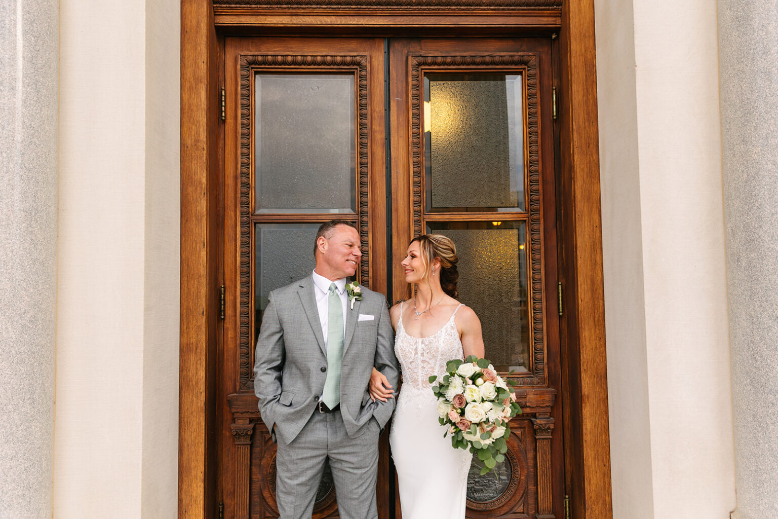 Kansas City Capitol Wedding | Kansas City Photographer
