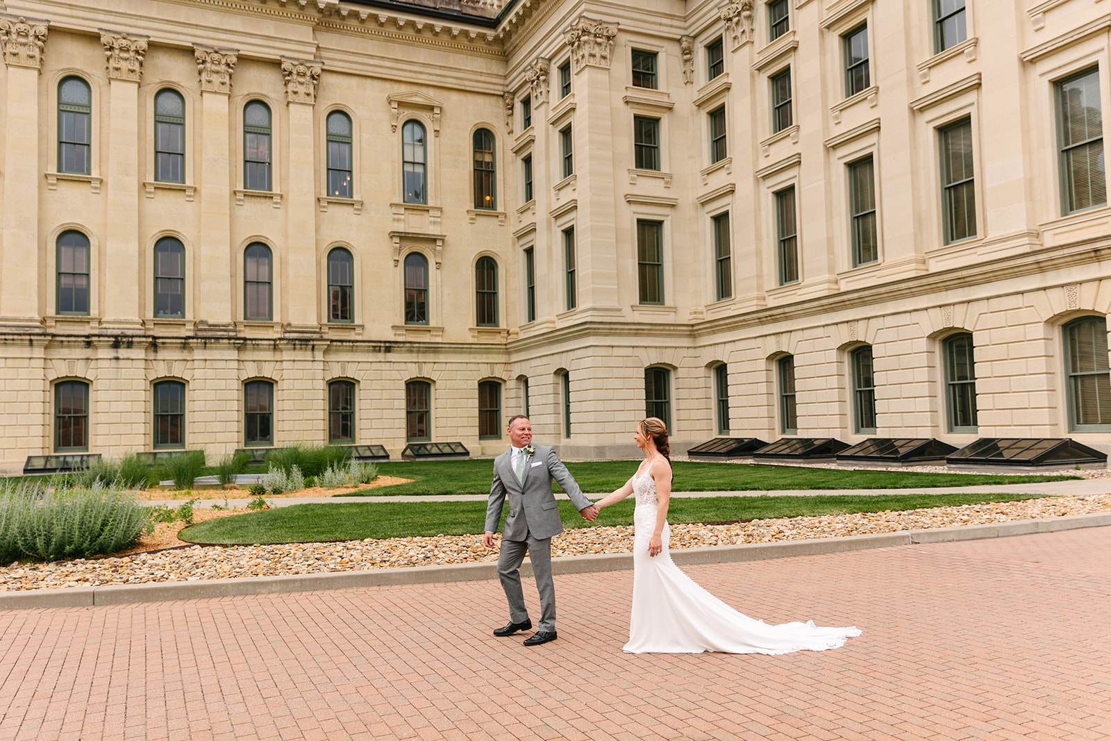 Kansas City Capitol Wedding | Kansas City Photographer